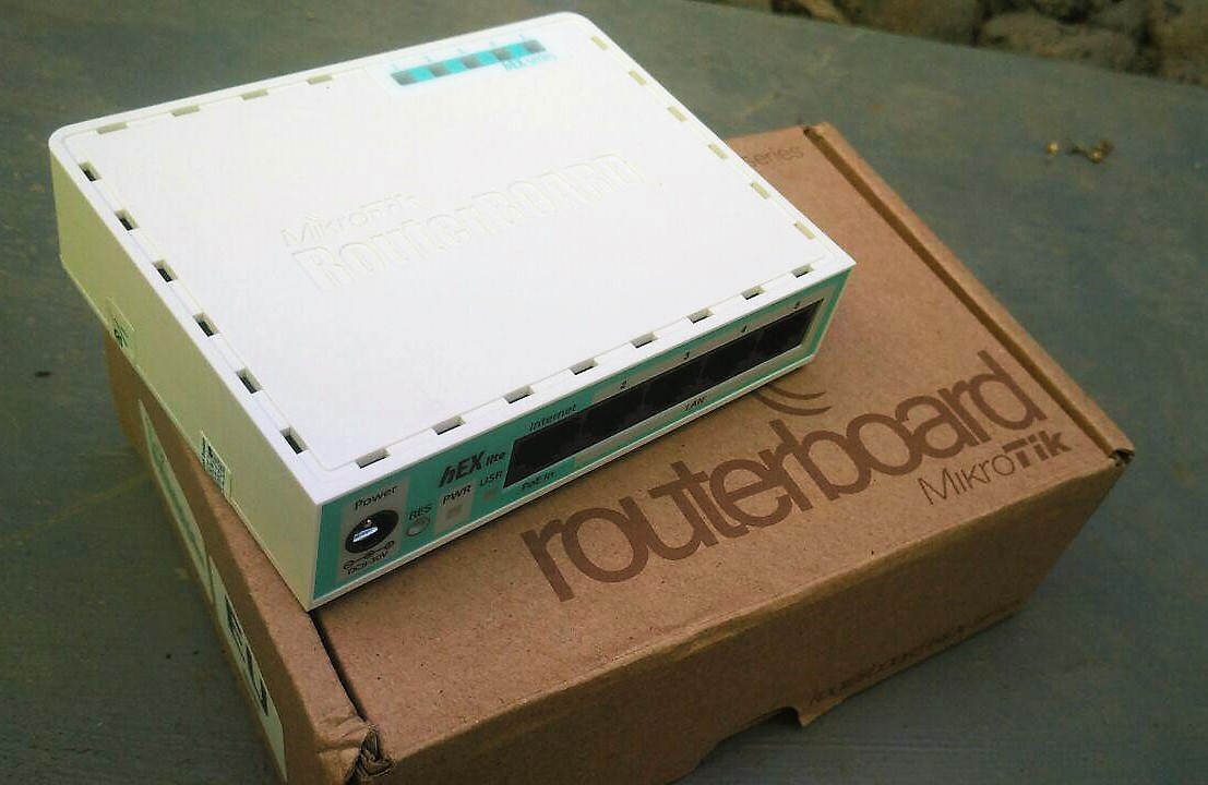 Mikrotik RB750r2 hEX Lite - Izi Komputer Mikrotik RB750r2 hEX Lite - Izi Komputer